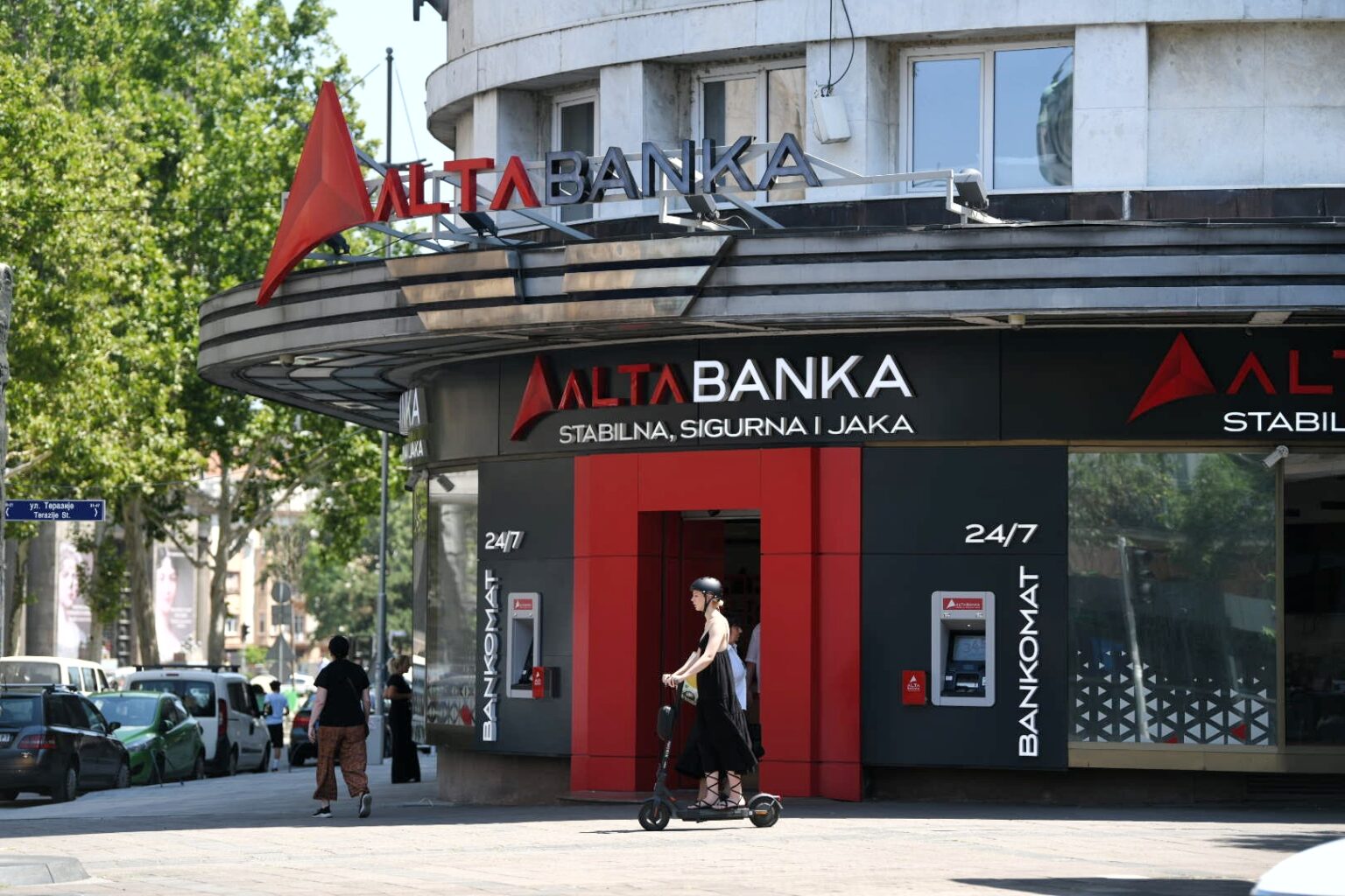 Kako su poslovali partnerka Brnabić i Davor Macura iz Alta grupe