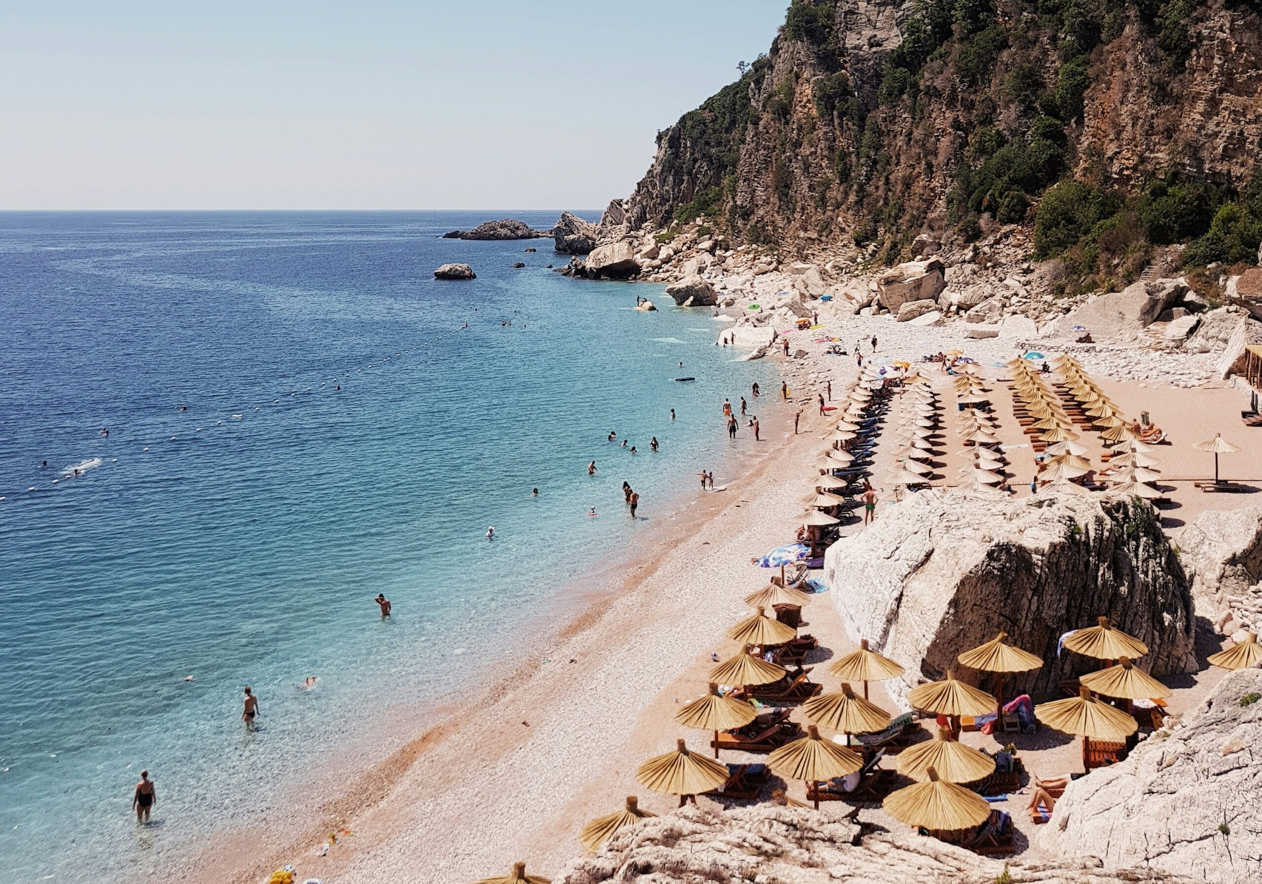 Hoteli skoro prazni, ugostitelji u Crnoj Gori zapanjeni: „Dva pomfrita ...