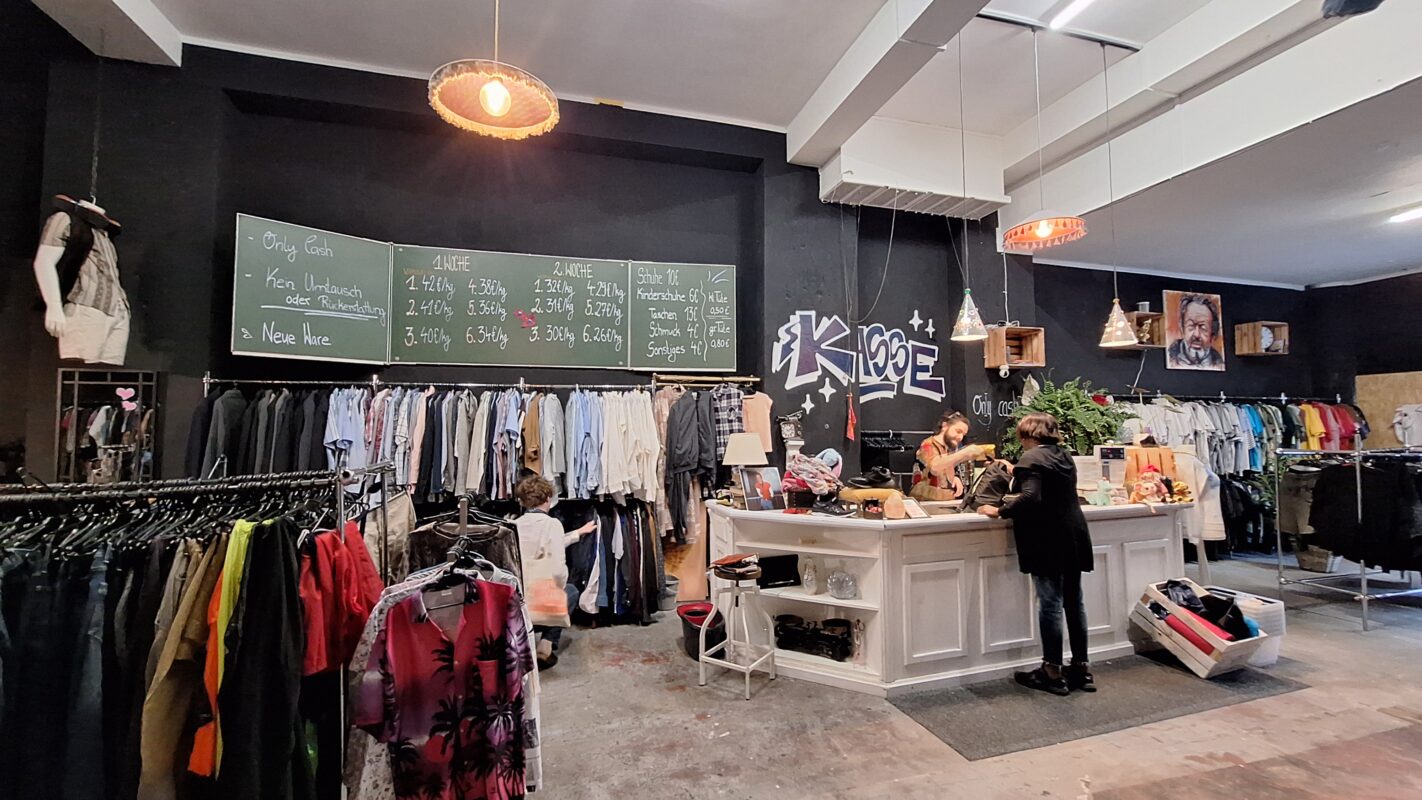 Ušla sam u nemački "second hand" i skroz drugačije funkcioniše nego kod ...