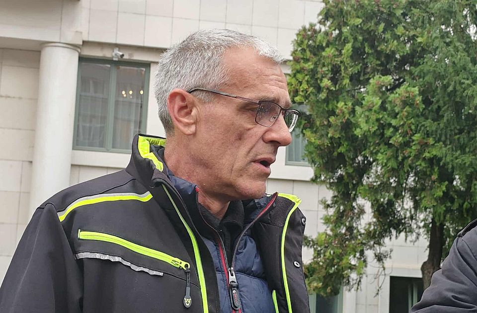 „Neću da nečija deca budu gladna, a da mi plaćamo Ćacilend i Vučićev ...