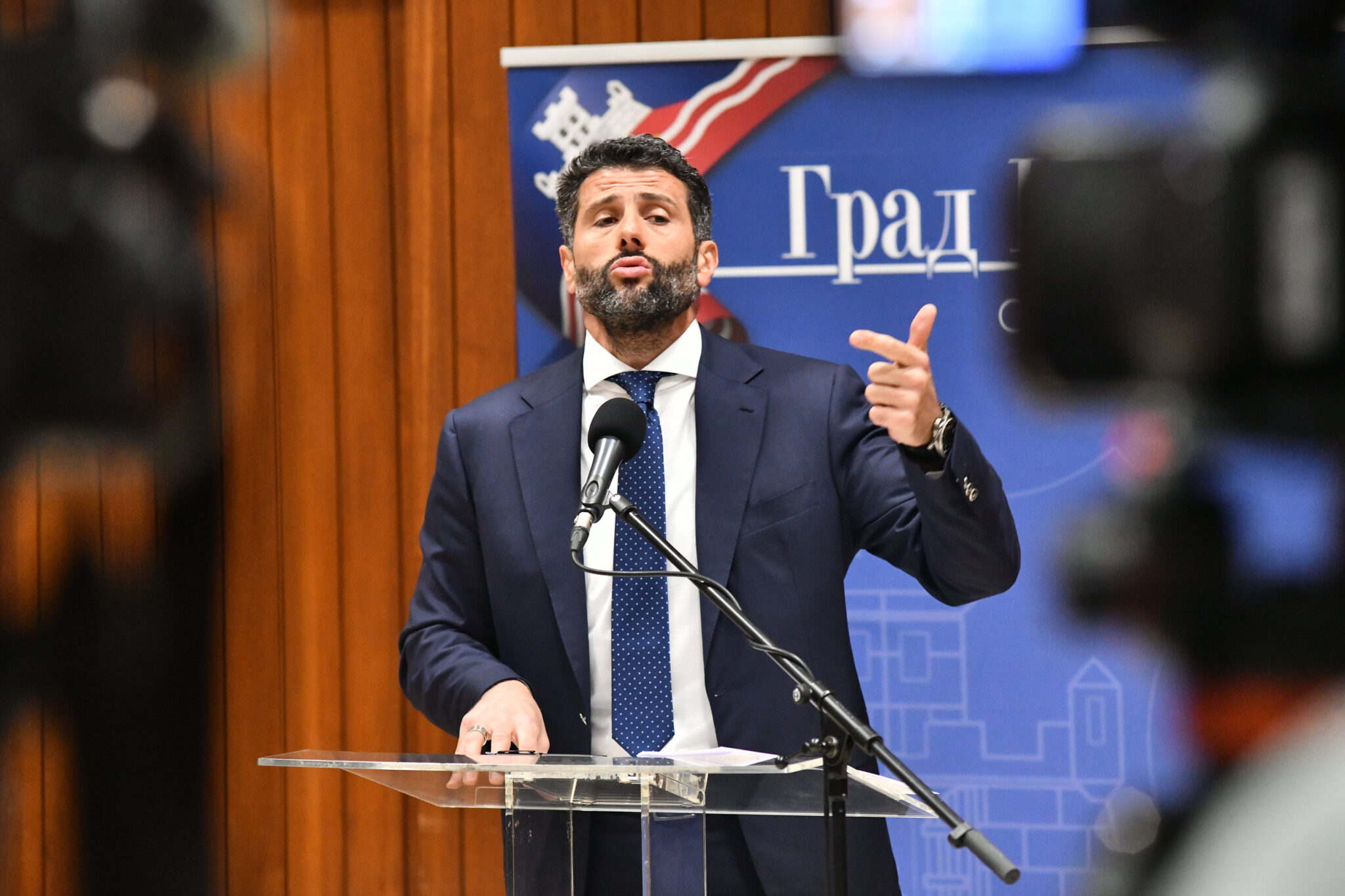 "Šapić ne dolazi na sednice Skupštine grada Beograda pošto se boji da ...