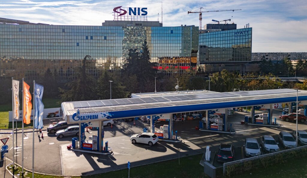 "Ako MOL kupi ruski deo NIS-a, zatvoriće rafineriju"