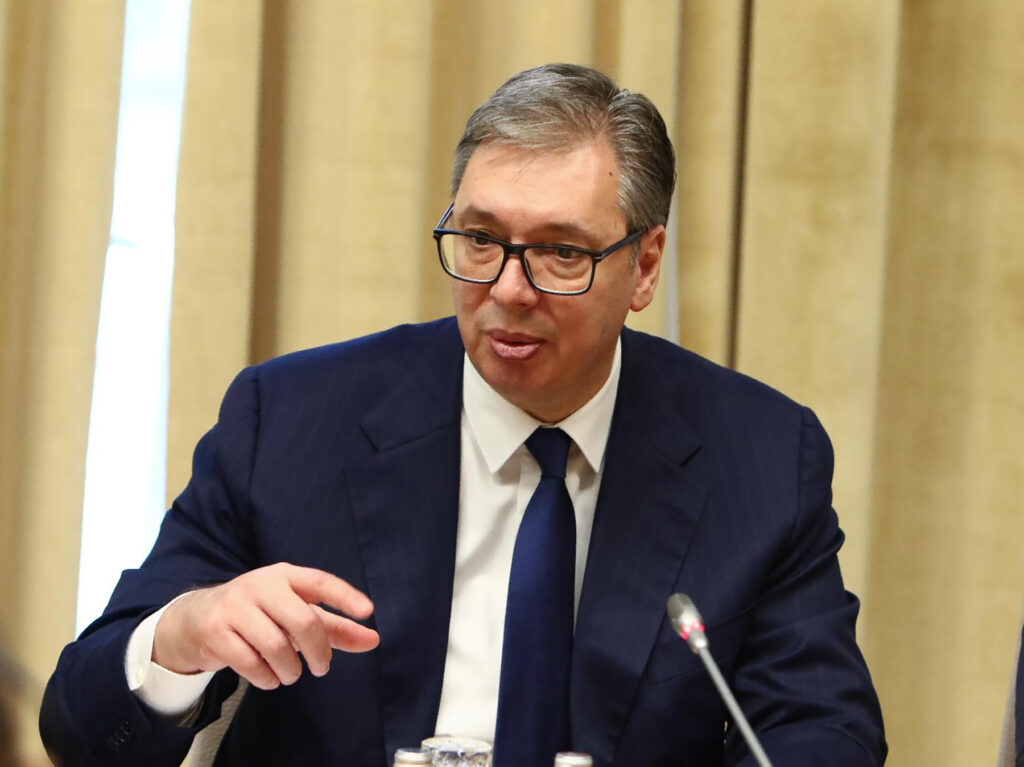 Vučić u panici obilazi sela oko Mionice. To je dokaz da su studenti i ...